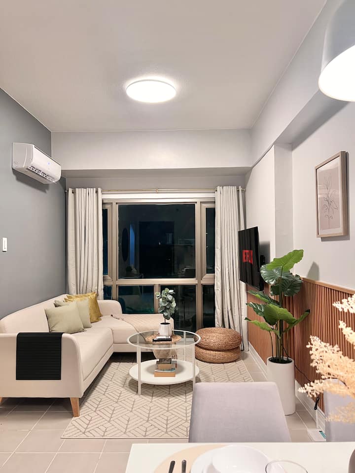 Hidden Gem 1br W/ Up To 200mbps Internet In Bgc - Taguig