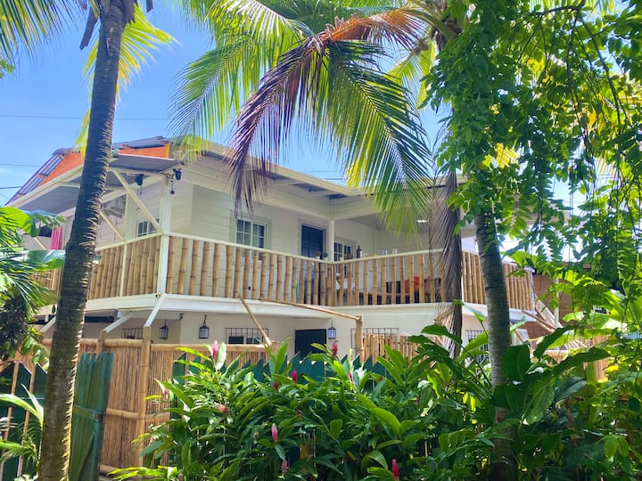 La Villa Elena - Panama