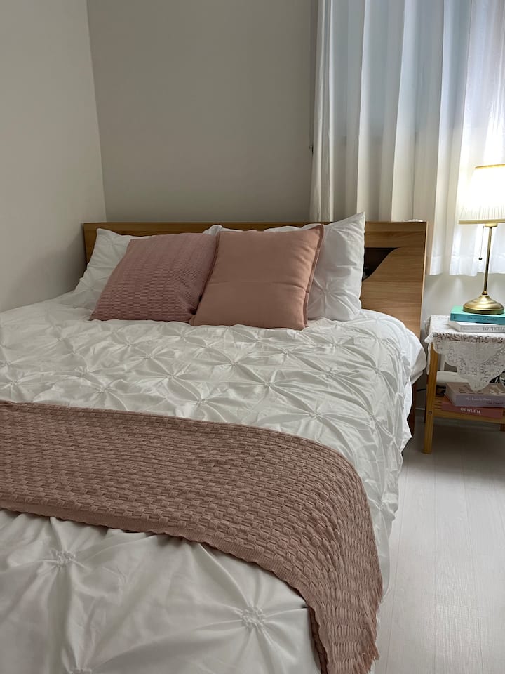 용산#지하철역2분#1층#평지#국립중앙박물관#전쟁기념관#무료주차#편리한교통#금연숙소 - Seoul