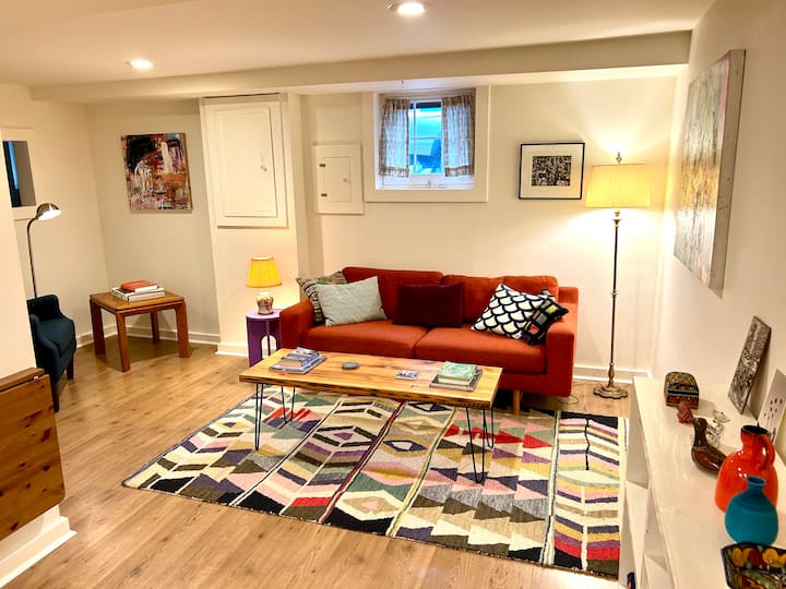 Creative Charmer In Ne Portland - Portland, OR