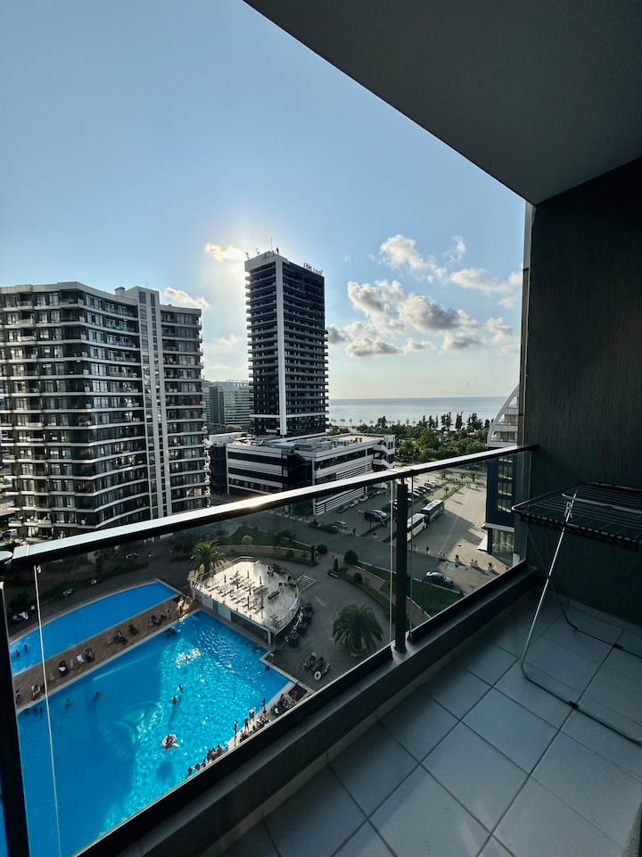 Квартира в теплых тонах - Batumi