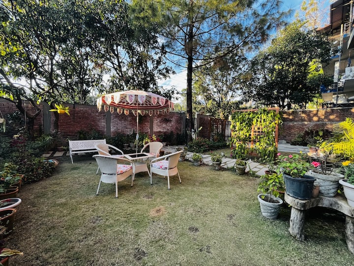 Parijaat By Chef Samta In Dehradun- 4br Lux Home - Dehradun