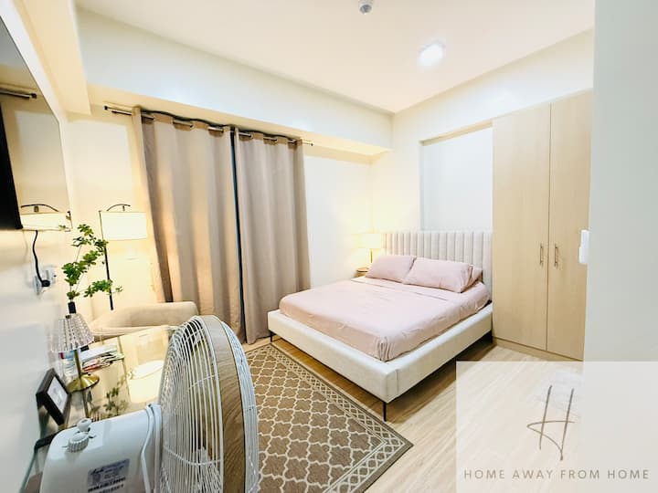 Condo 5. St Honore Megaworld-with Washing Machine - Iloilo City