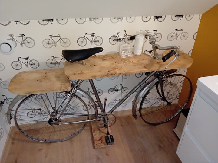 L'insolite Bicyclette Rouge - Chartres