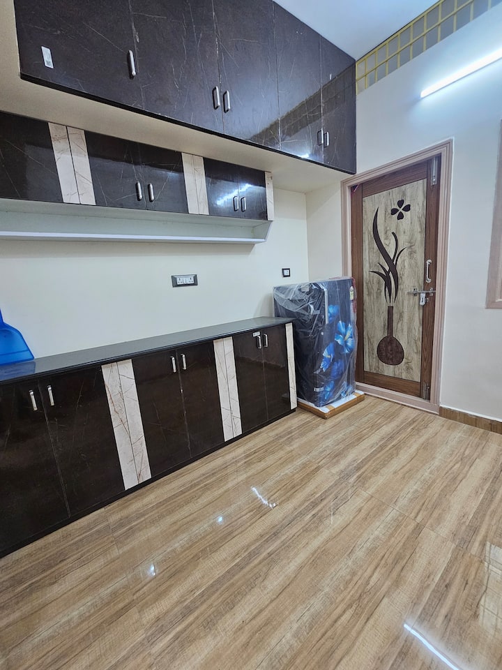 Kumar House - Tiruvannamalai