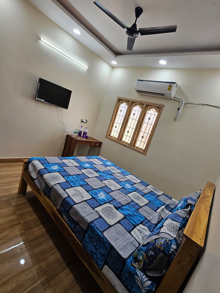 Kumar House - Tiruvannamalai
