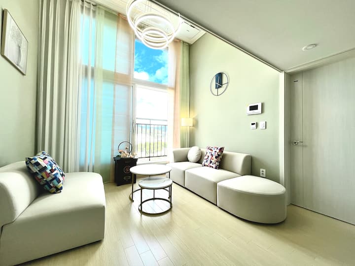 Modern Hanok 모던 한옥 단독 8인 가족, Ps5, 홍대 - Seoul