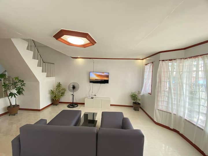 Udes Spacious Home - Sariaya