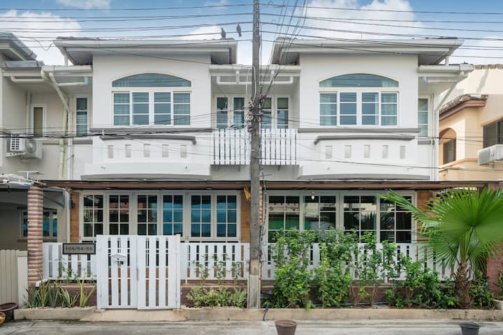 6br Spacious House Bangla Patong Reach Beach In5m - Patong Beach