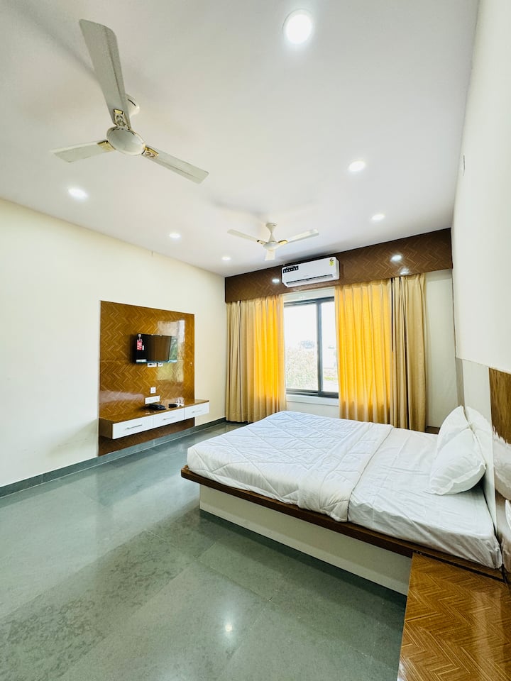 Suite Room In Udaipur - Udajpur