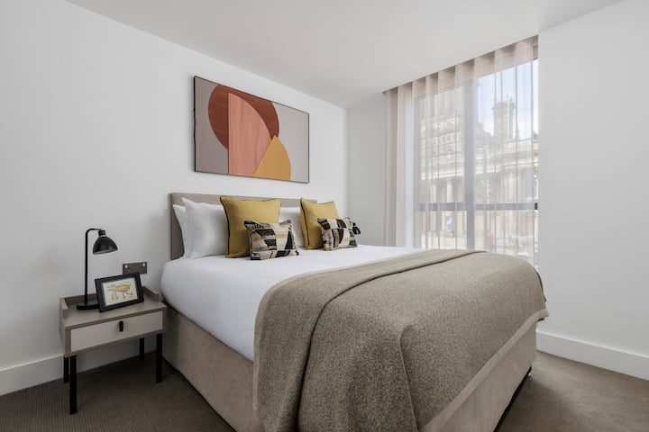 Modern & Stylish One-bedroom Executive Suite - West Yorkshire