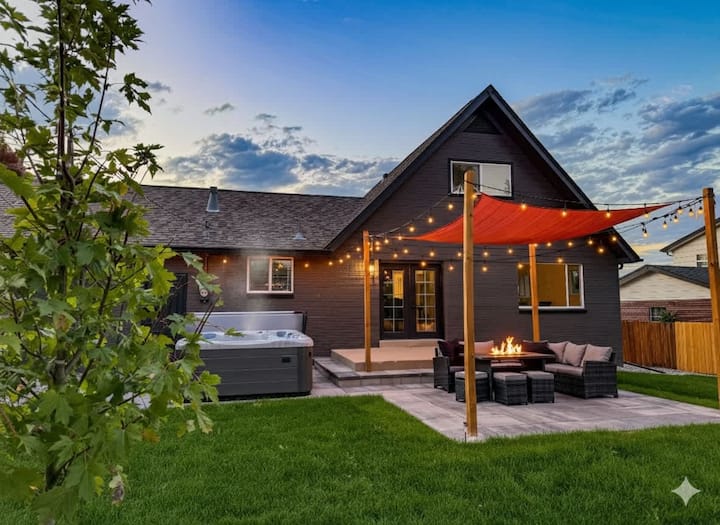 Hot Tub, Fire Pit & Game Room 6br Sleep 16 - Denver, CO