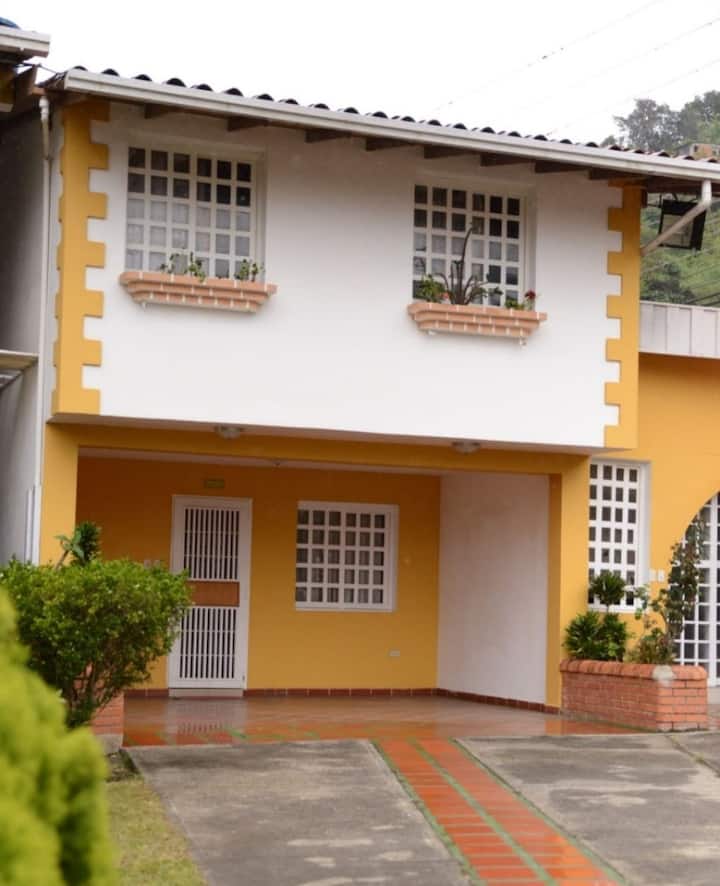 Comfy House A Few Minutes Away From Merida - Venezuela