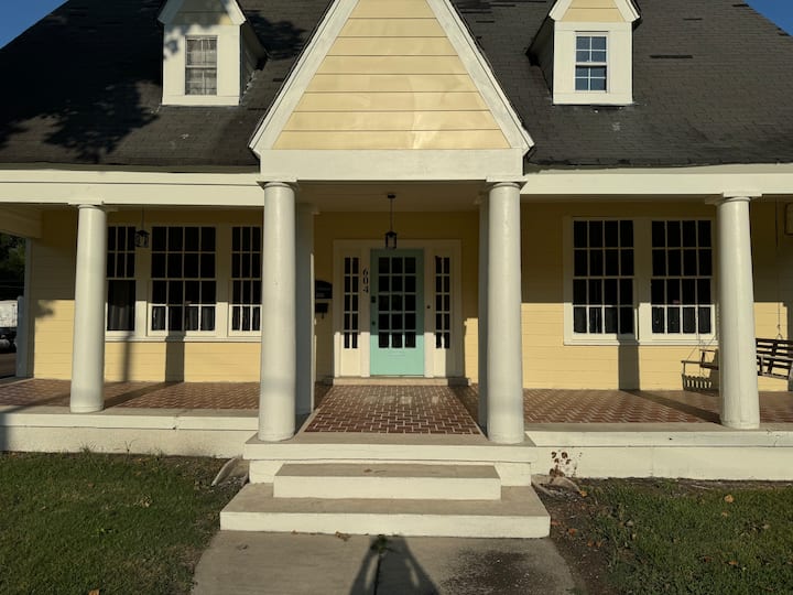 Shaquette’s Chateau - Greenville, MS