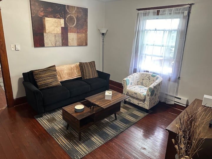 2 Bedroom, 1.5 Bath Dunmore Unit - Scranton, PA