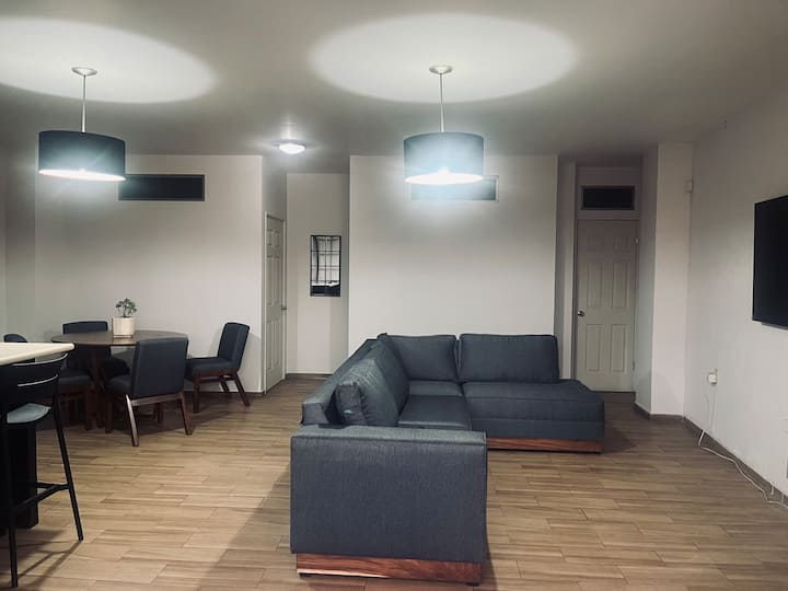 Alojamiento Entero En Zapopan - Zapopan