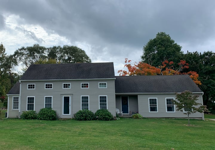 2 Bedroom Private Suite. 2nd Floor. No Kitchen. - Cornwall, CT