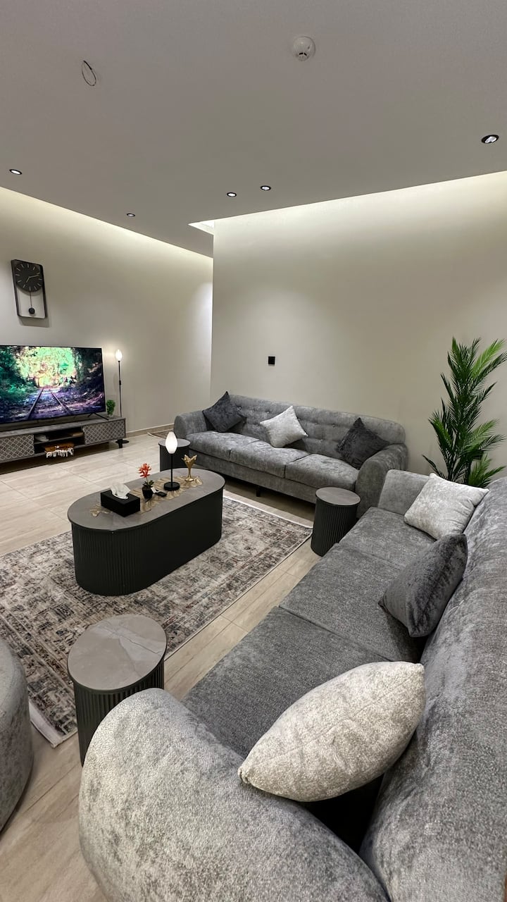 شقة بثلاث غرف نوم وصالة دخول ذاتي - Dammam