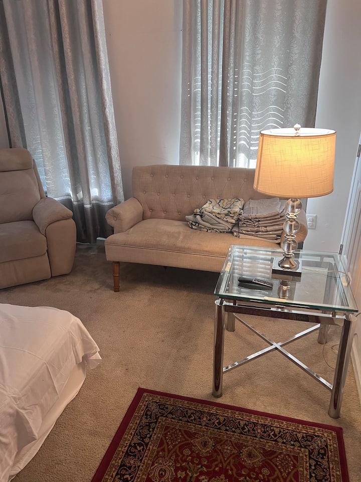Room For Rent - Ashburn, VA