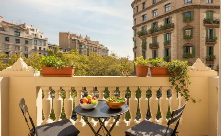 Elegant 8-bedr Group Flat With 8-bathr | 16 People - Sant Cugat del Vallès