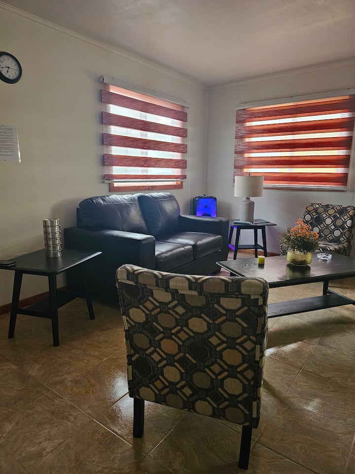 Cabañas
 Amarilla Patagonia House - Natales