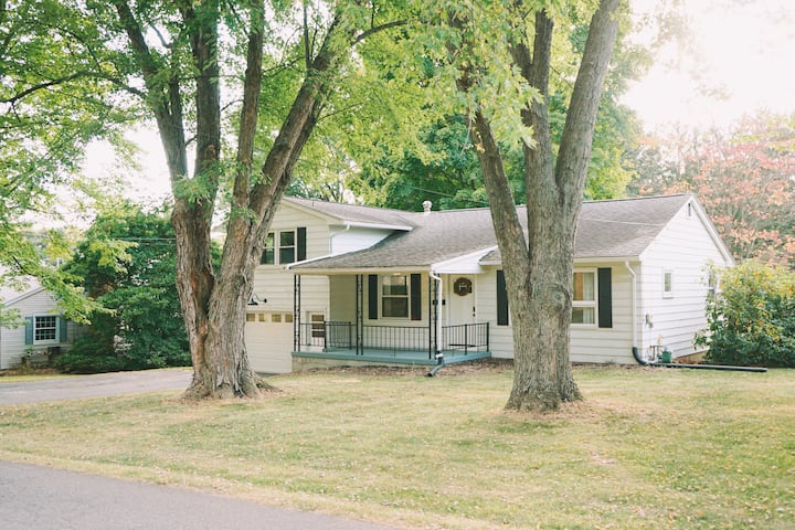 Maple Cottage - Mansfield, OH