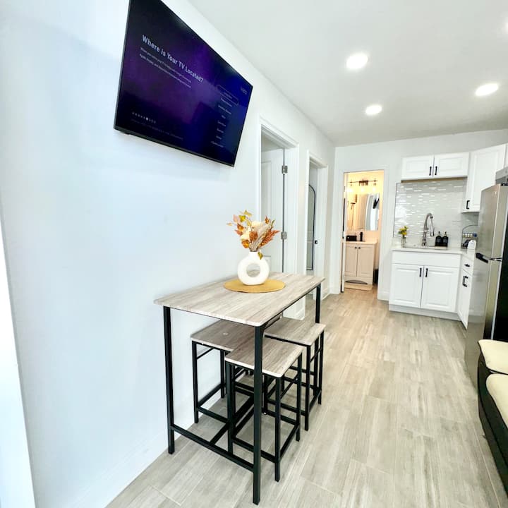 ¡New! Sunny Retreat In Brandon - Riverview, FL