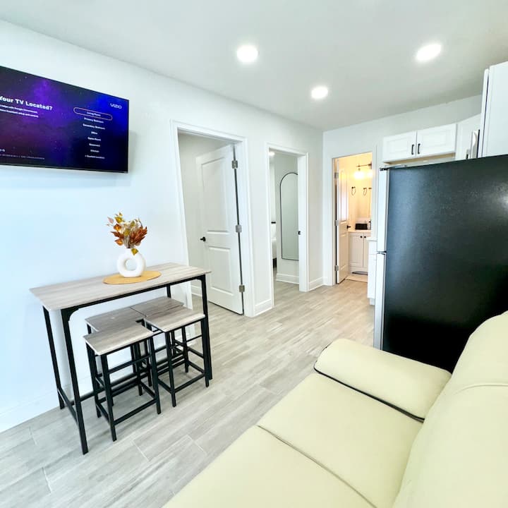 ¡New! Sunny Retreat In Brandon - Riverview, FL