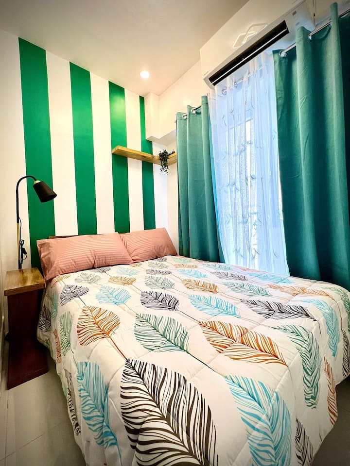 Spaces By M2j - Eclectic
Staycation In Quezon City - Quezon City