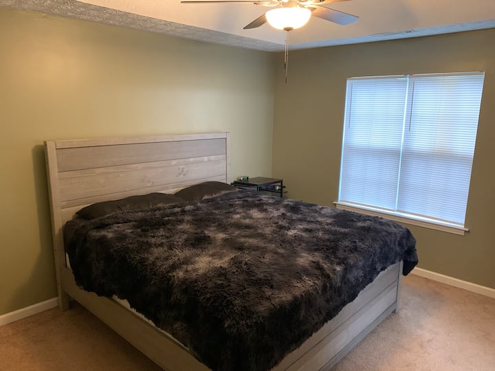 Spacious Room In Hampton - Griffin, GA
