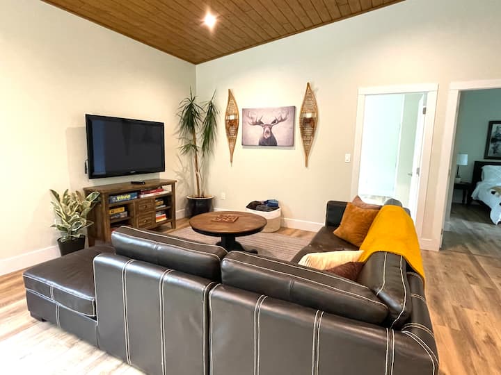 Welcome To Oak & Fern - Suite - Comox