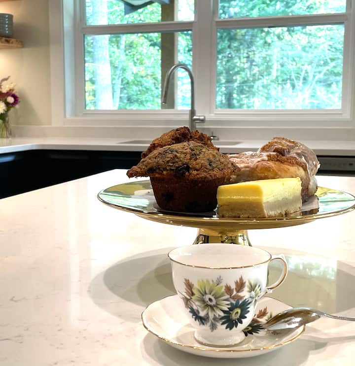 Welcome To Oak & Fern - Suite - Courtenay, BC, Canada