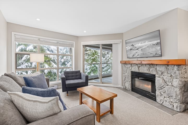 Ski In/out | Aspens On The Hill | Pool W/hot Tubs - Whistler