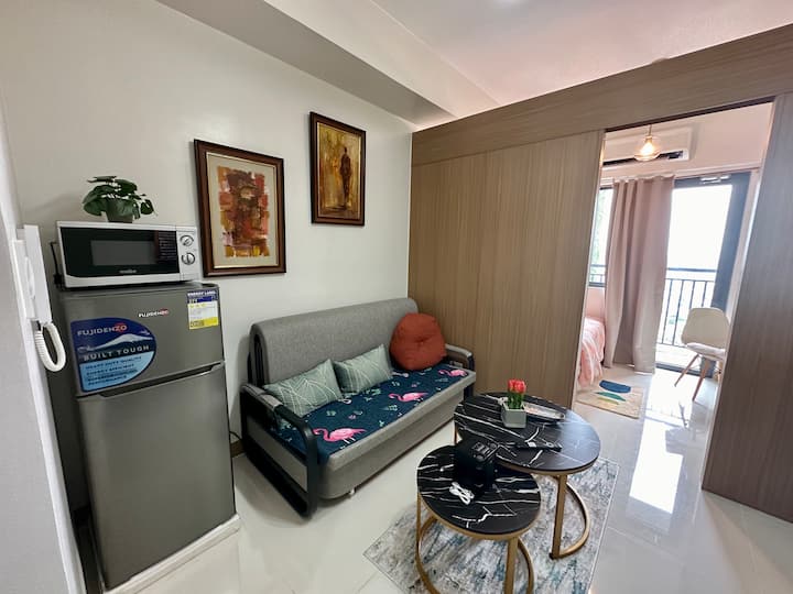 High Rise Condo W/ Balcony,wifi,gym,pool,makati,28 - Manila