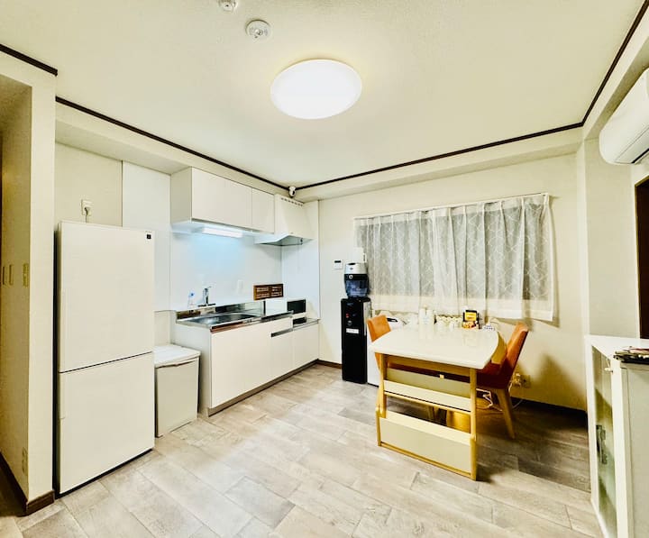 大山駅徒歩7分/池袋まで電車で5分/空港間有料送迎/チェックイン前後荷物お預け可能 - Ikebukuro