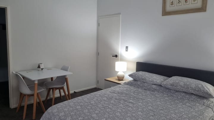 Peacefull & Comfortable Room - Riverhead