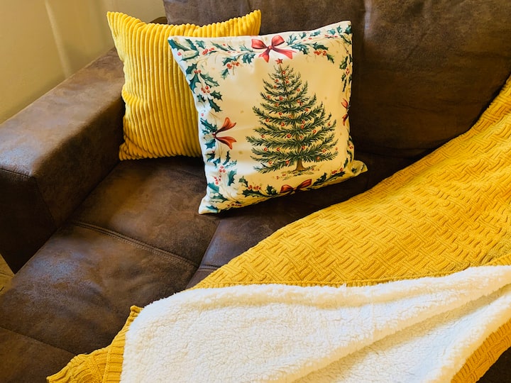 Am Schloss Wolkenstein, 75m2, 2 Br, Babybett - Thum