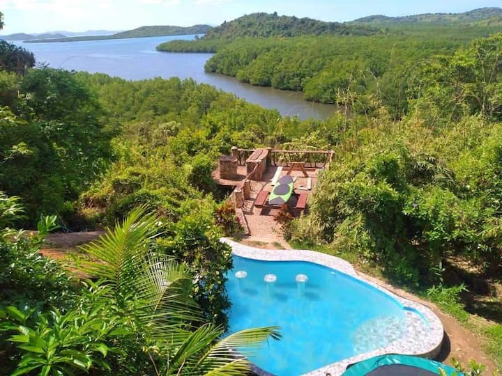 Sanctuaria Oceanview Trippy Teepee Treehouse - Busuanga