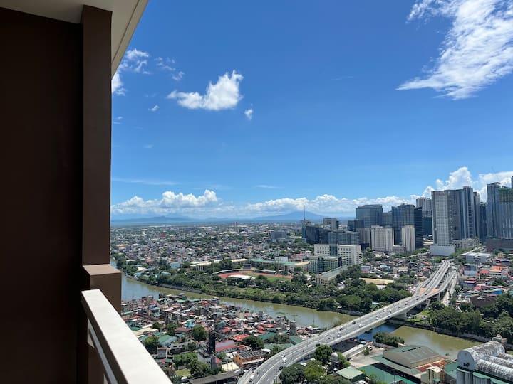 Condo Unit Near Bgc
Brixton Place
Pasig City - Taguig