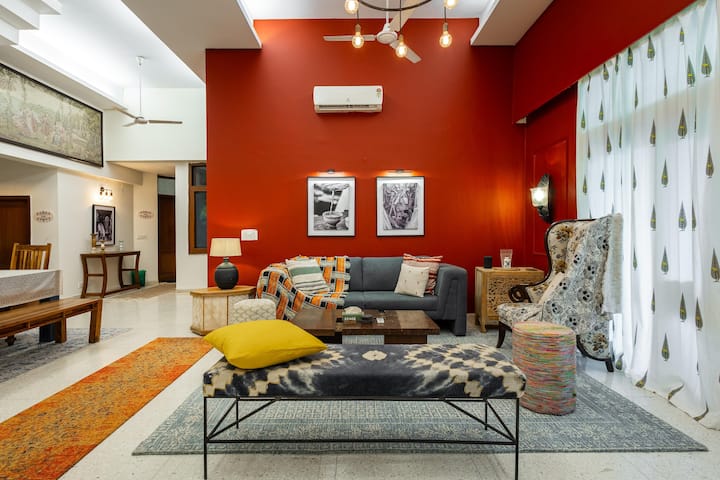 Nazm ~ Plush 3bhk, Kalkaji~400m Metro Access - Delhi