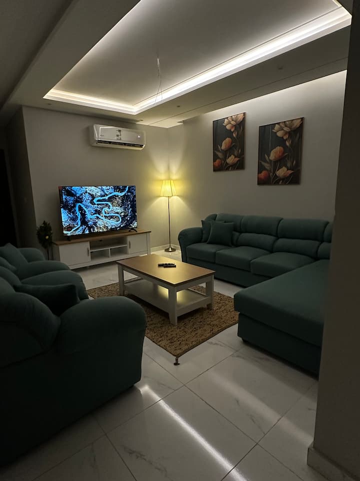 اربعة غرف نوم ومجلسين في بني مالك دخول ذكي - Jeddah