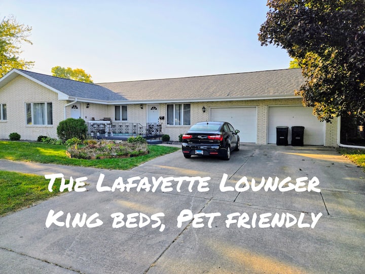 The Lafayette Lounger, King Beds, Pet Friendly - Ottawa, IL
