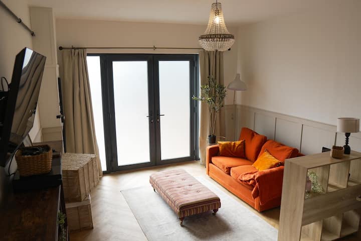 Your Hereford Base \ Cosy, Modern & Central - Hereford