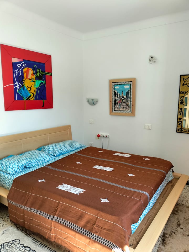 Room Sorrento, Con W.c. Al Piano Terra . - Hammamet