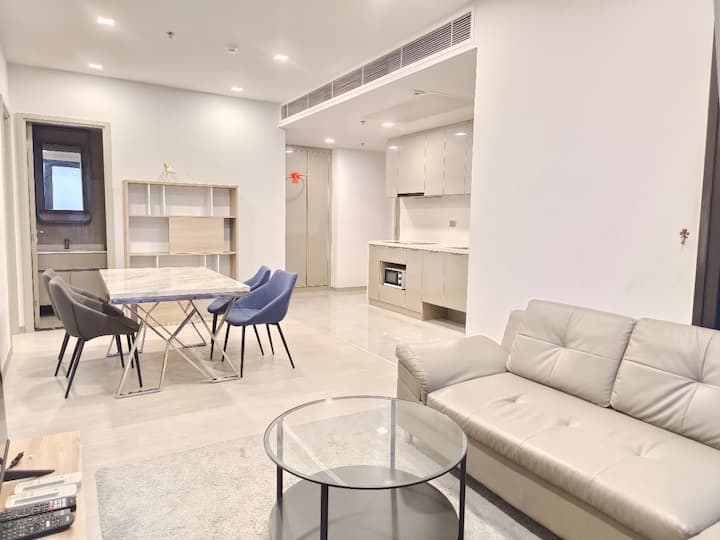 全新/Rama9豪华公寓/精致大两房/免费接机/无边泳池/健身房/近met/火车夜市/b53 - Bangkok