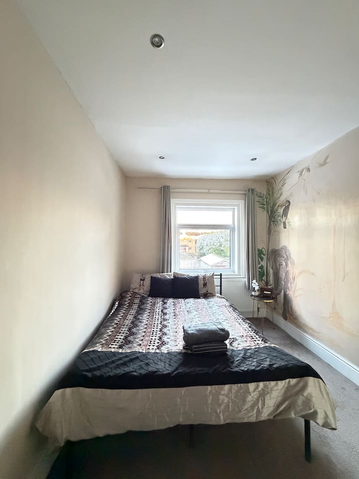 Spacious Private Room In Greater Manchester - Rochdale
