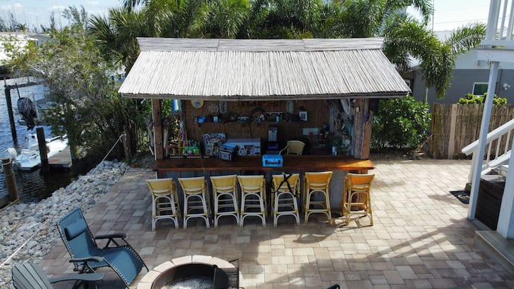 Key West In The Backyard! - Fort Myers Beach, FL