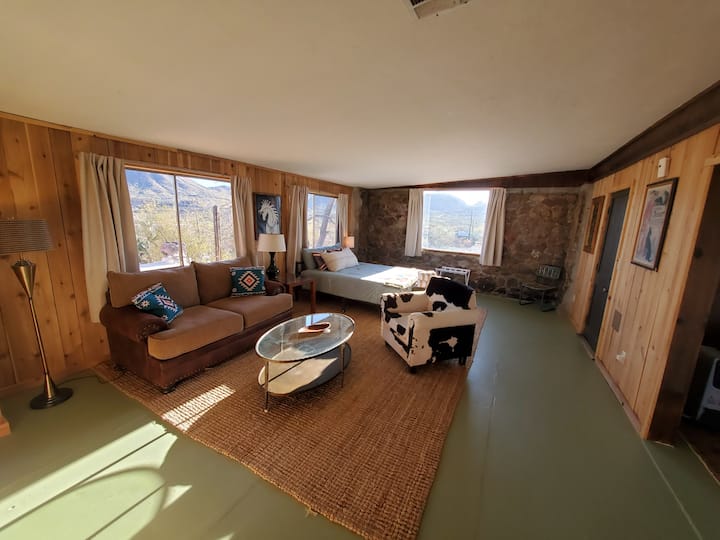 Best View Tucson Historic Ranch Unique Artist Loft - Carousel, Tucson