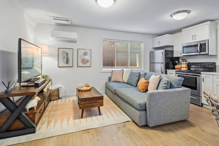 Stylish 1 Br •Walkable To Belmont & Hawthorne - Portland, OR