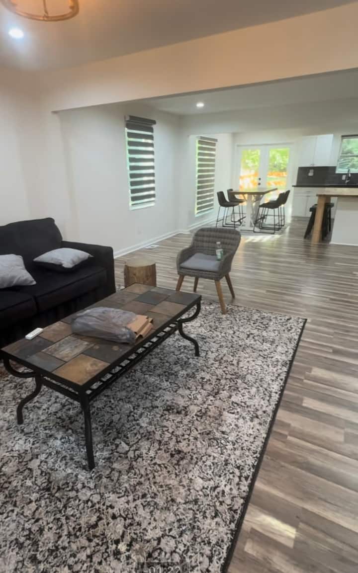 Home Near Marietta Square. - Marietta, GA